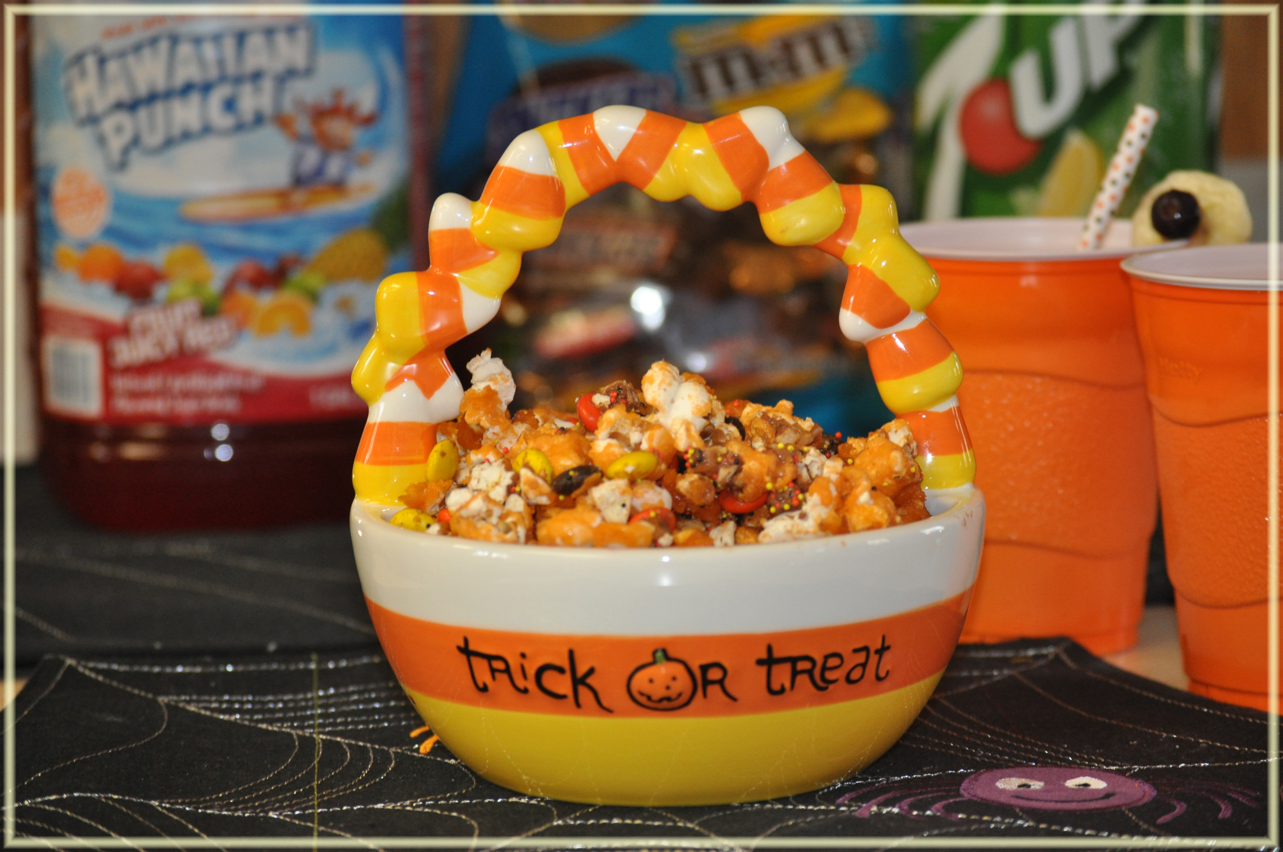 Sweet N Spooky Crunch & Halloween Punch - Mommy's Fabulous Finds