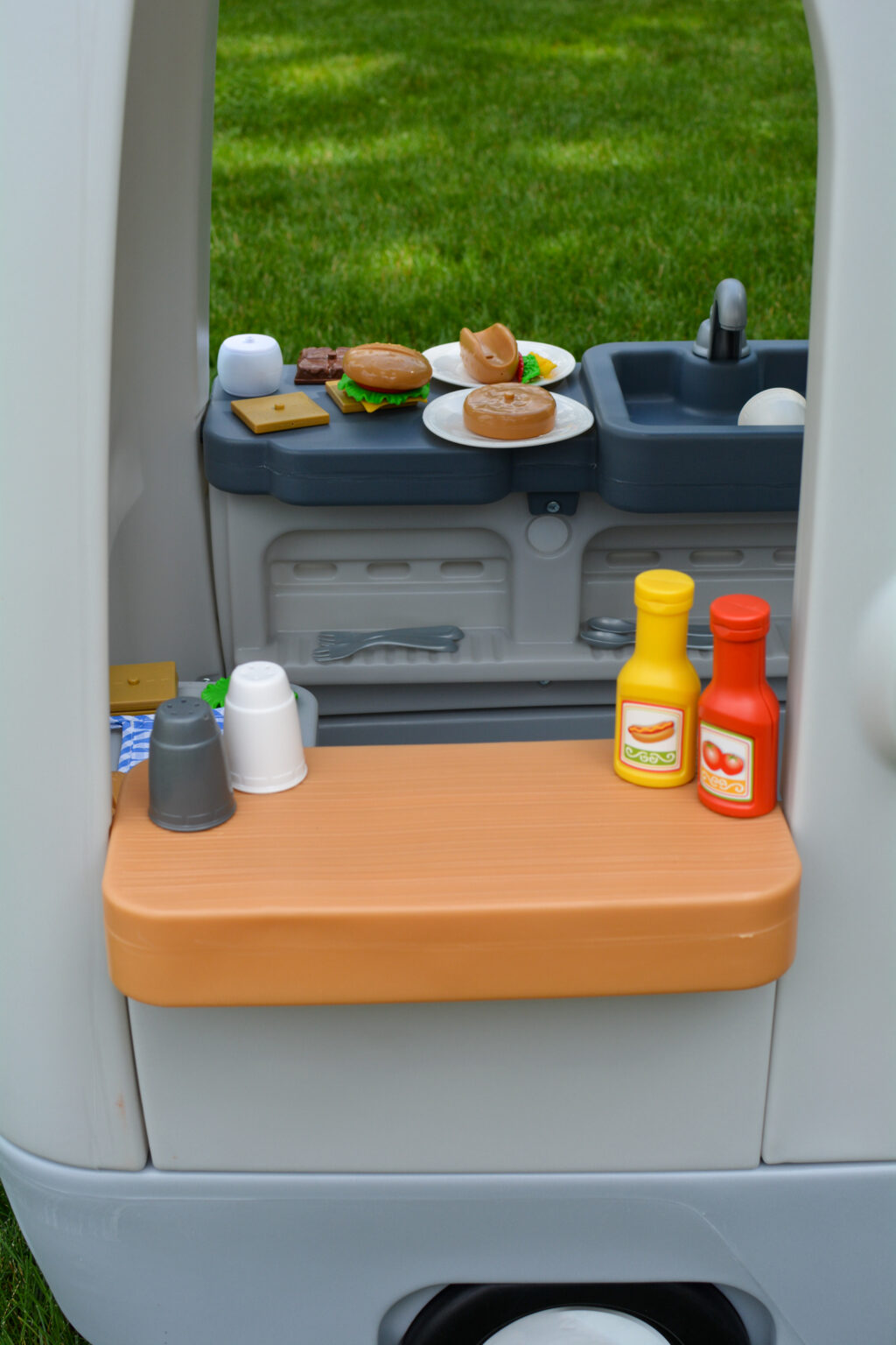 Step2 Adventure Camper - Mommy's Fabulous Finds